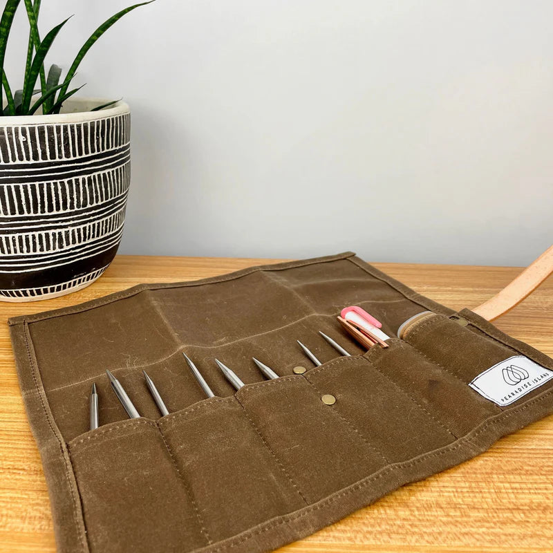Pearadise Island - Tool case | Shall We Knit?